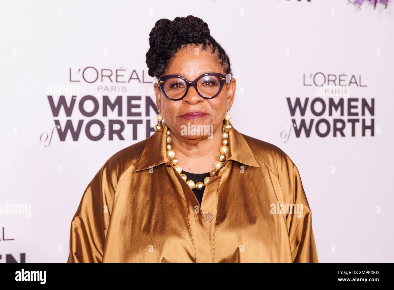 Honoree Susan Burton arrives at the 2022 L'Oreal Paris Women of Worth ...
