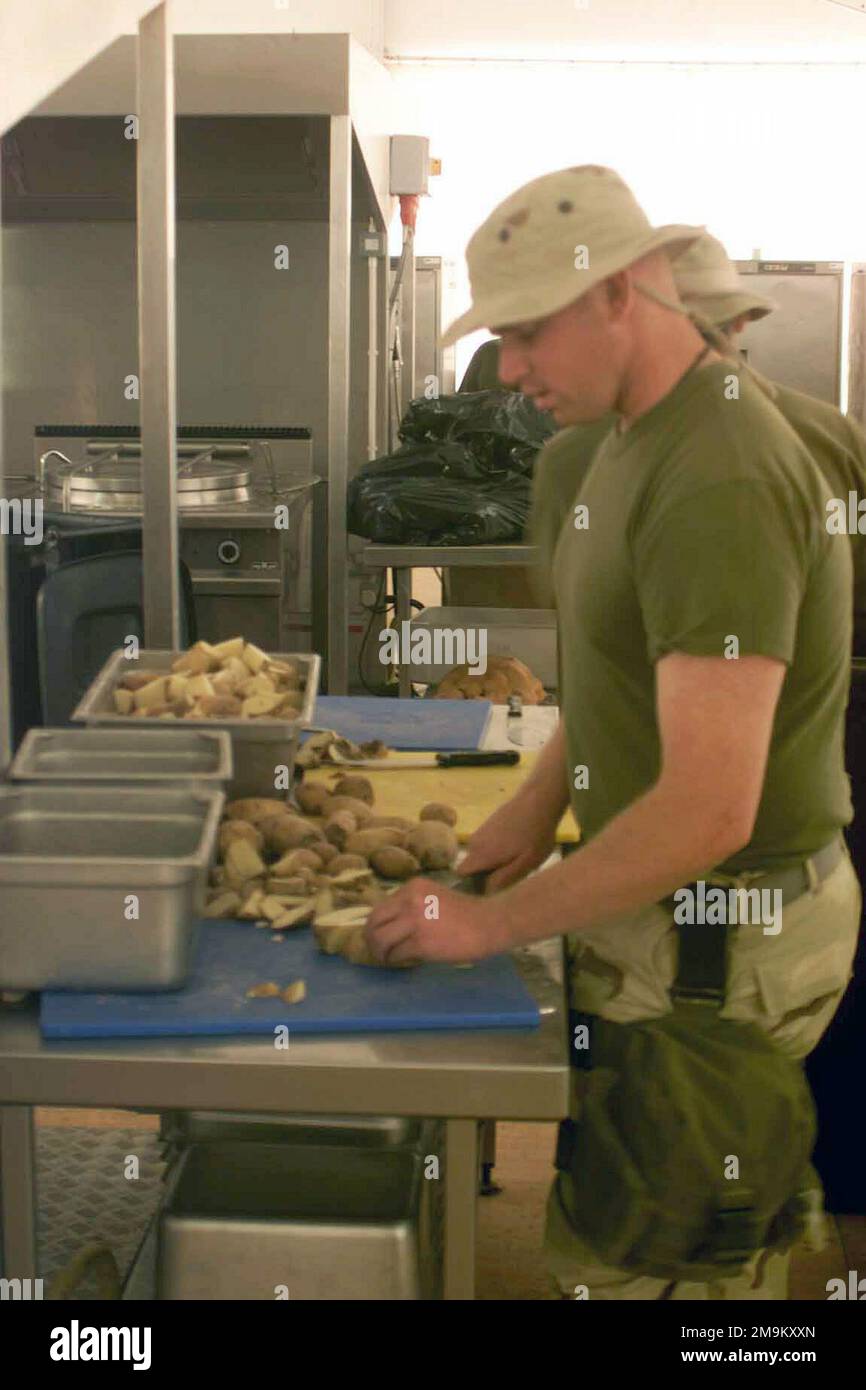 US Marine Corps (USMC) Food Service Specialists Corporal (CPL) Eric ...