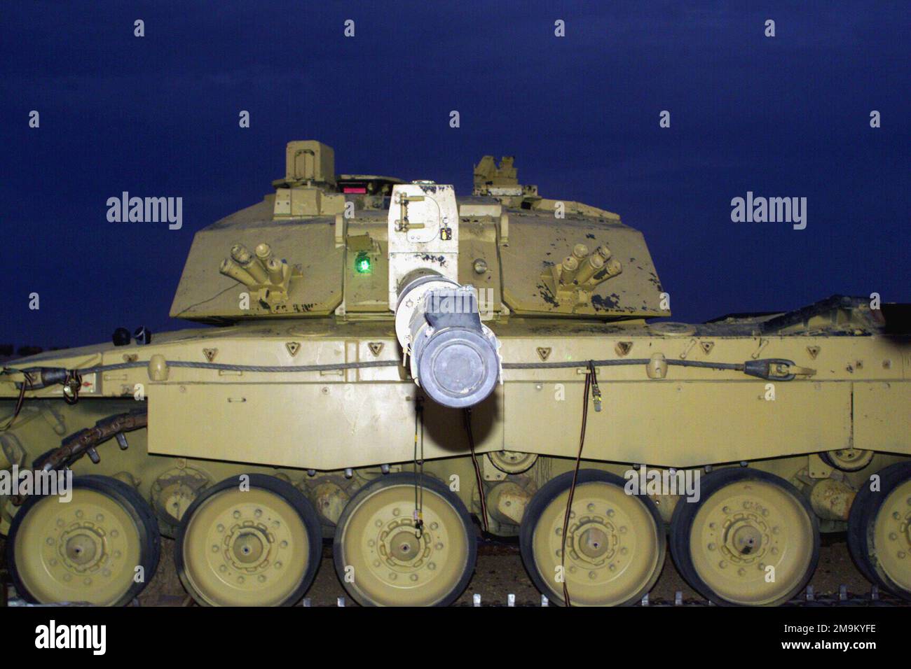 The business end of a British Challenger 2 Main Battle Tank (MBT), the ...