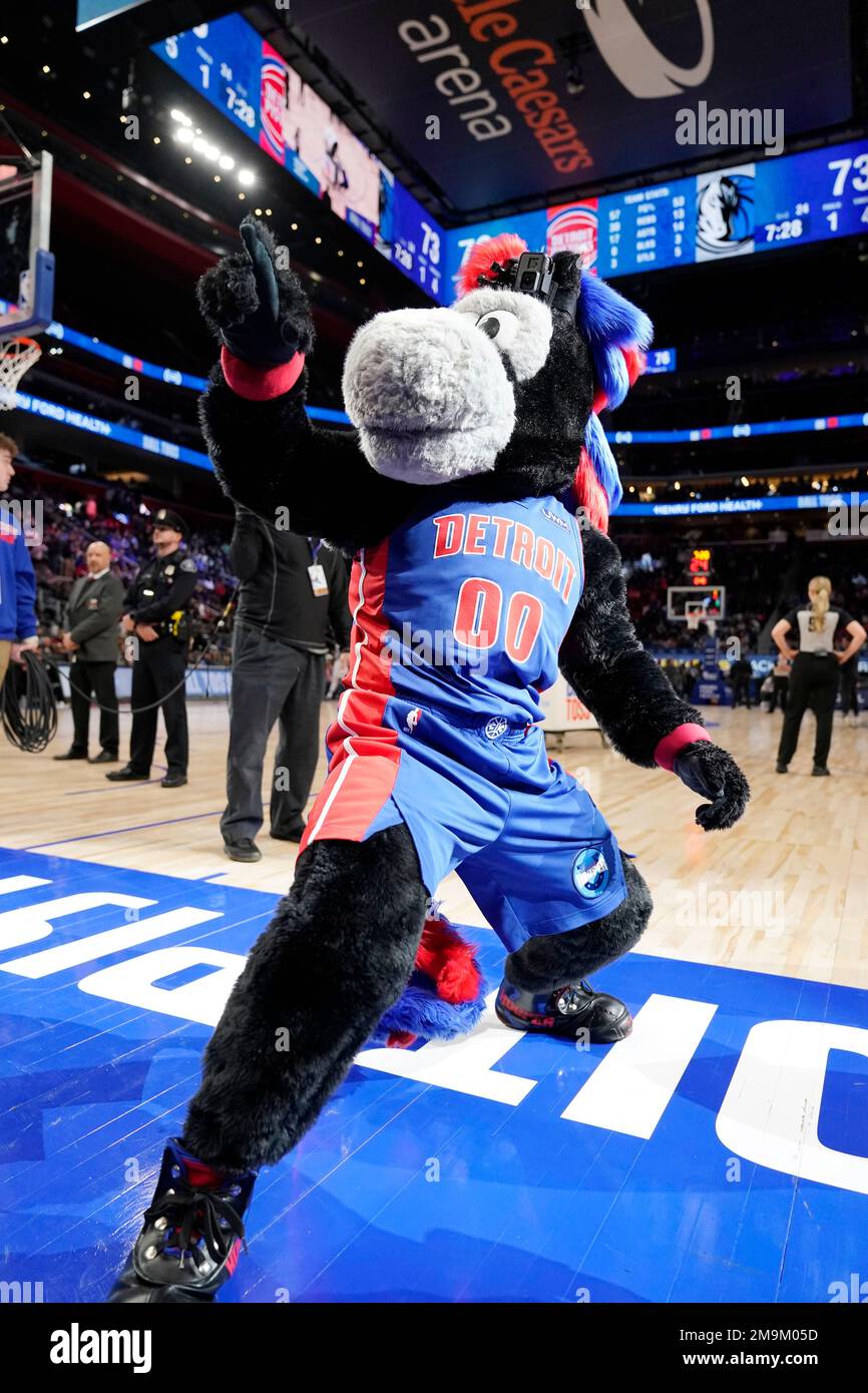 Pistons Mascot