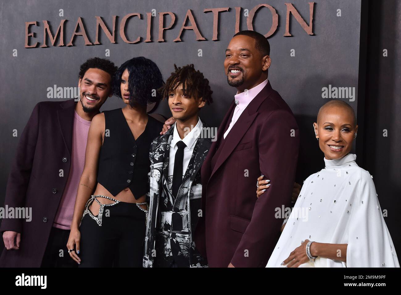 Trey Smith, from left, Willow Smith, Jaden Smith, Will Smith, and Jada ...