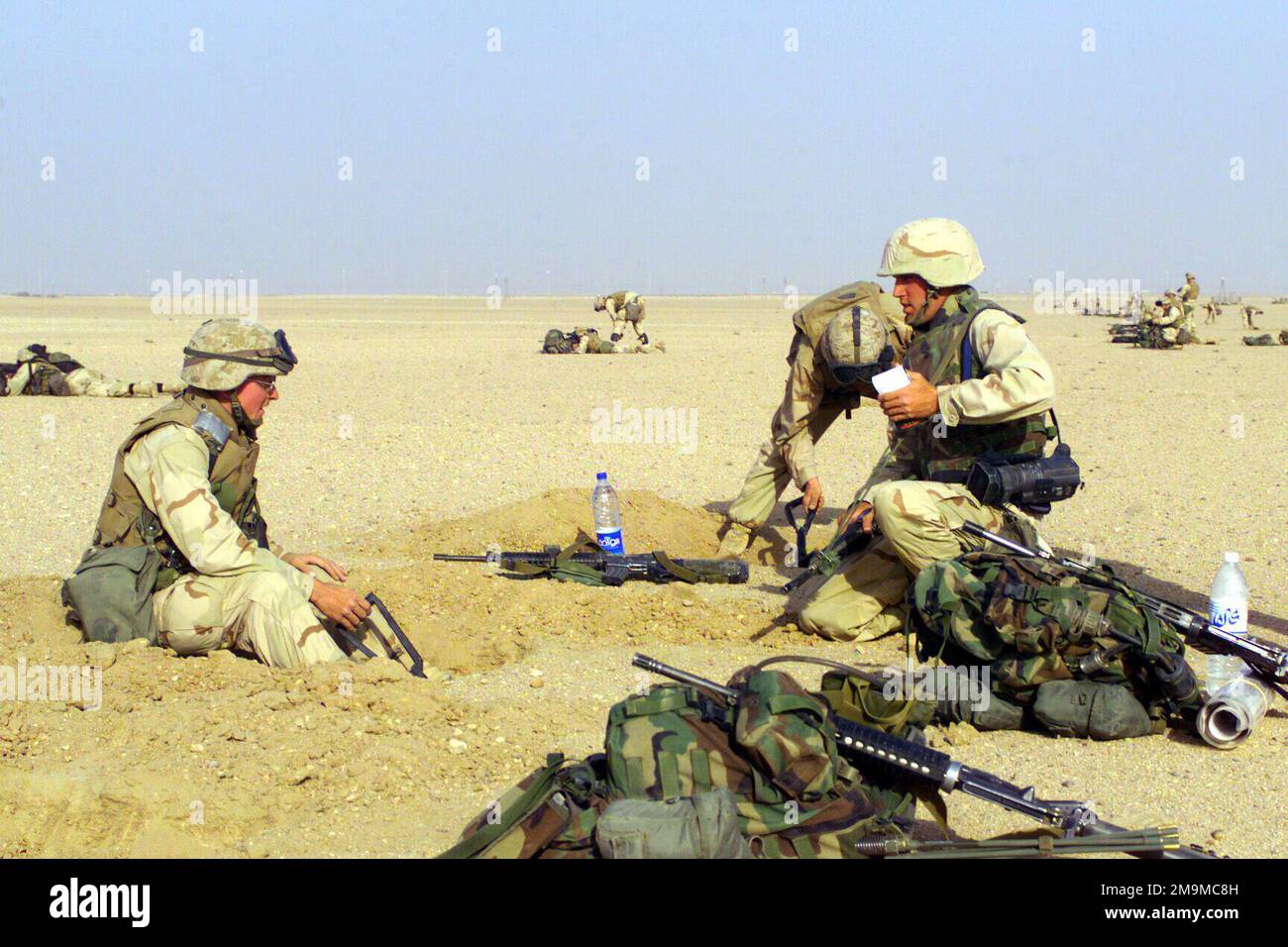 Operation enduring freedom kuwait hi-res stock photography and images ...