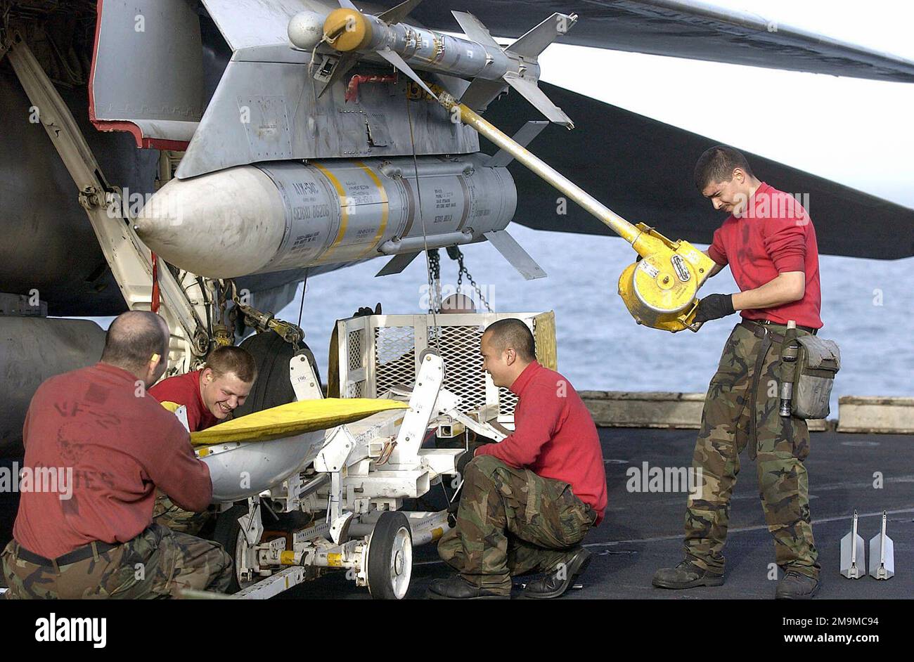 Uss constellation cv 64 hi-res stock photography and images - Alamy
