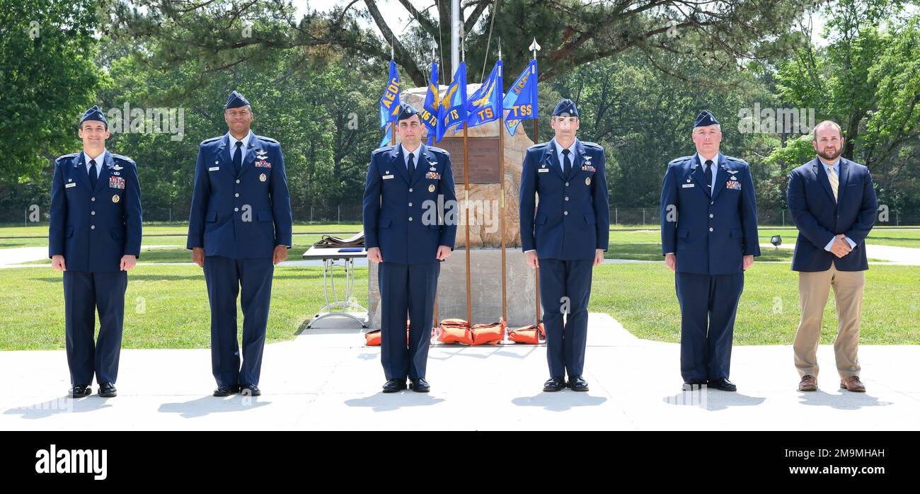 Col. Jeffrey Geraghty, left, commander, Arnold Engineering Development ...