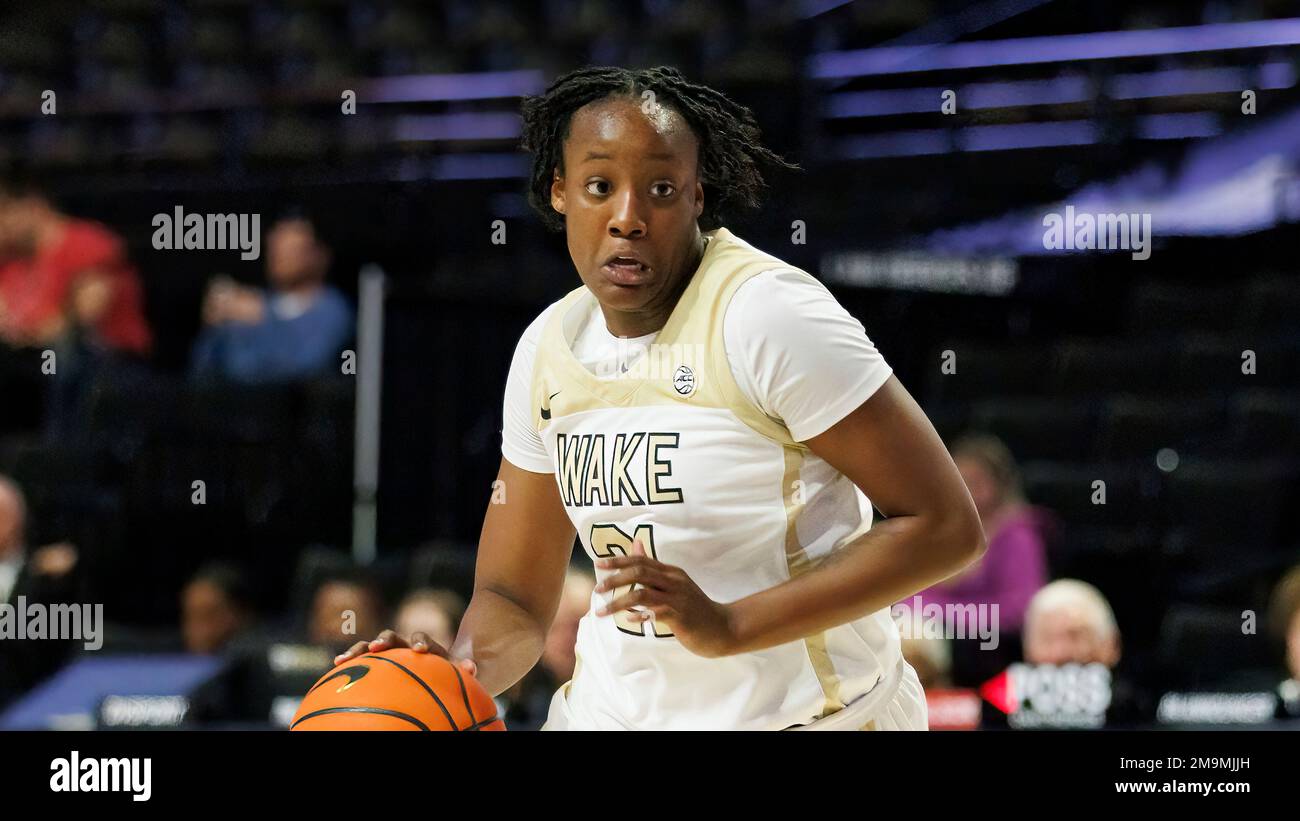 Wake Forest's Elise Williams (21) handles the ball during an NCAA ...