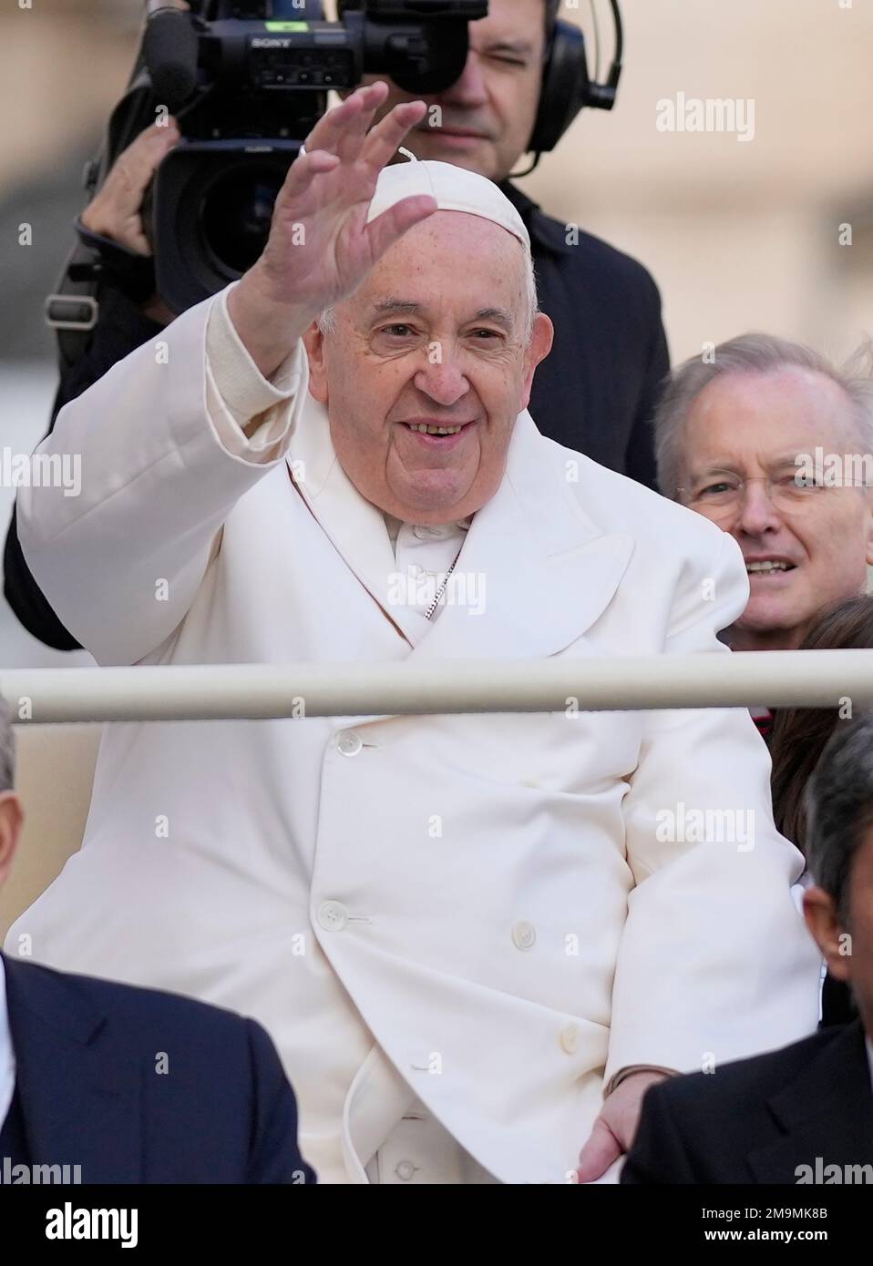 Pope Francis arrives for his weekly general audience in St. Peter's ...