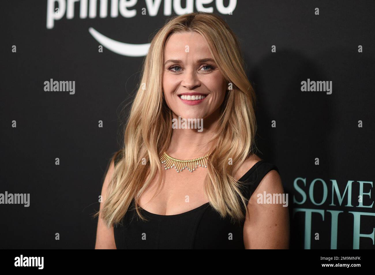 Reese Witherspoon arrives at the premiere of "Something From Tiffany's ...
