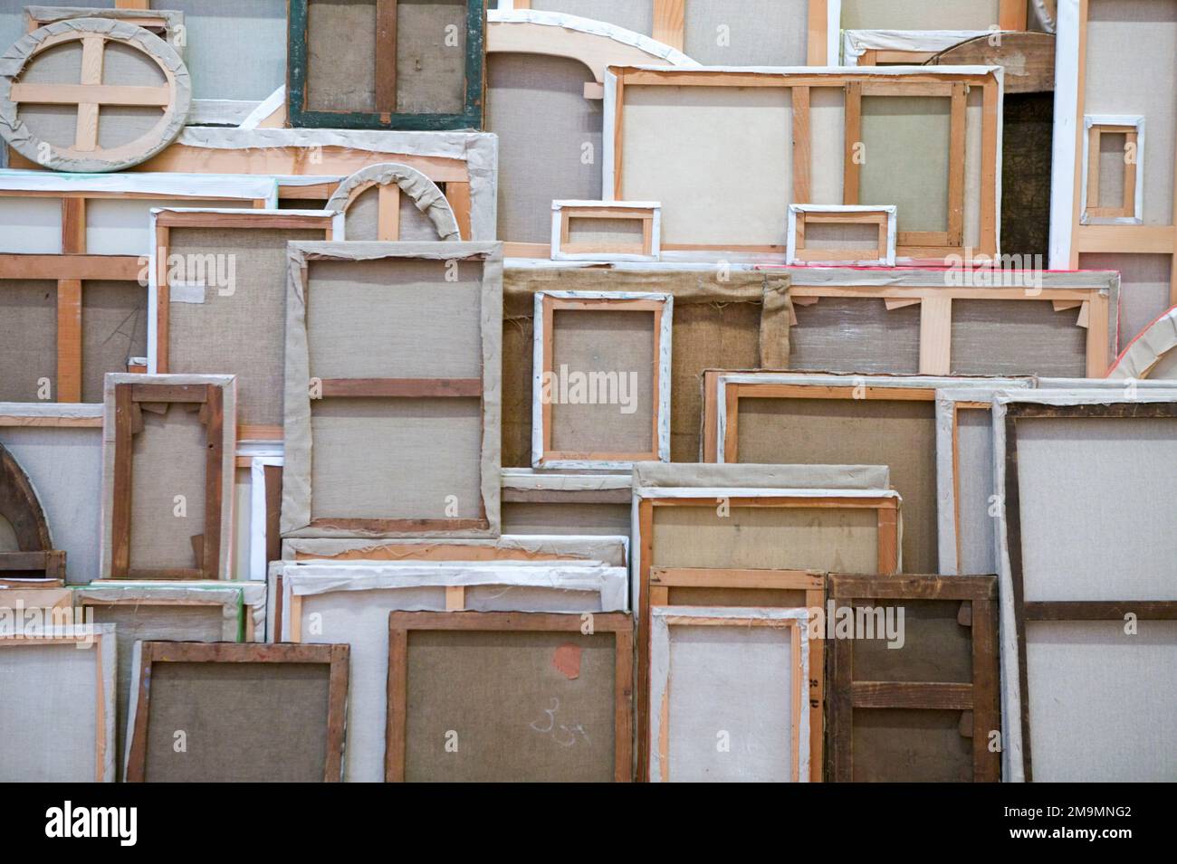 The backs of framed paintings, The Museum of Art Modern and ...