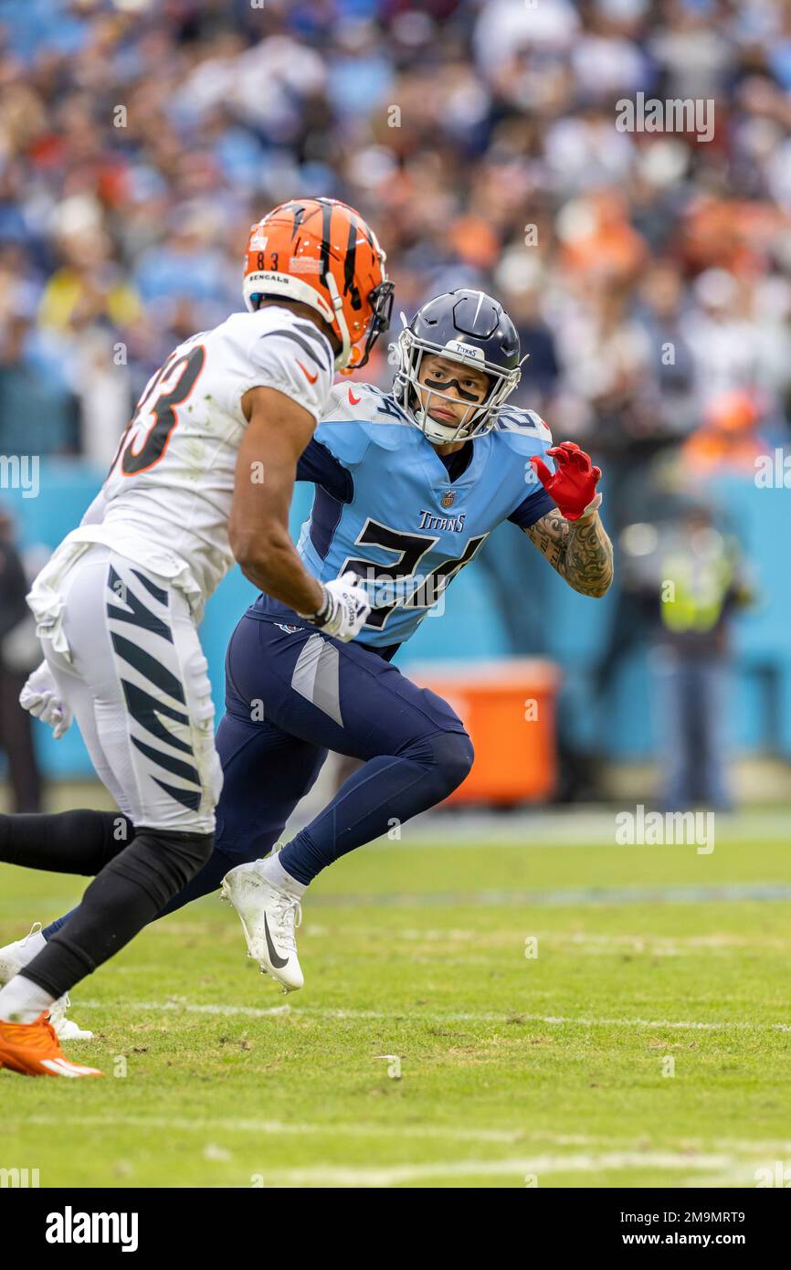 Tennessee Titans cornerback Elijah Molden (24) against the Cincinnati ...