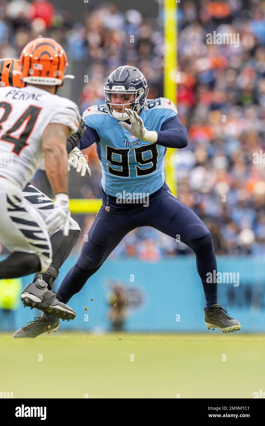 Tennessee Titans linebacker Rashad Weaver (99) against the Cincinnati ...