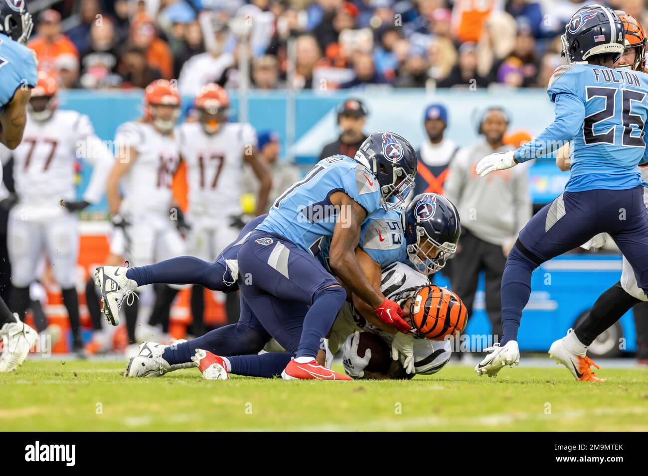 Tennessee Titans linebacker Dylan Cole (53) and safety Kevin Byard (31 ...