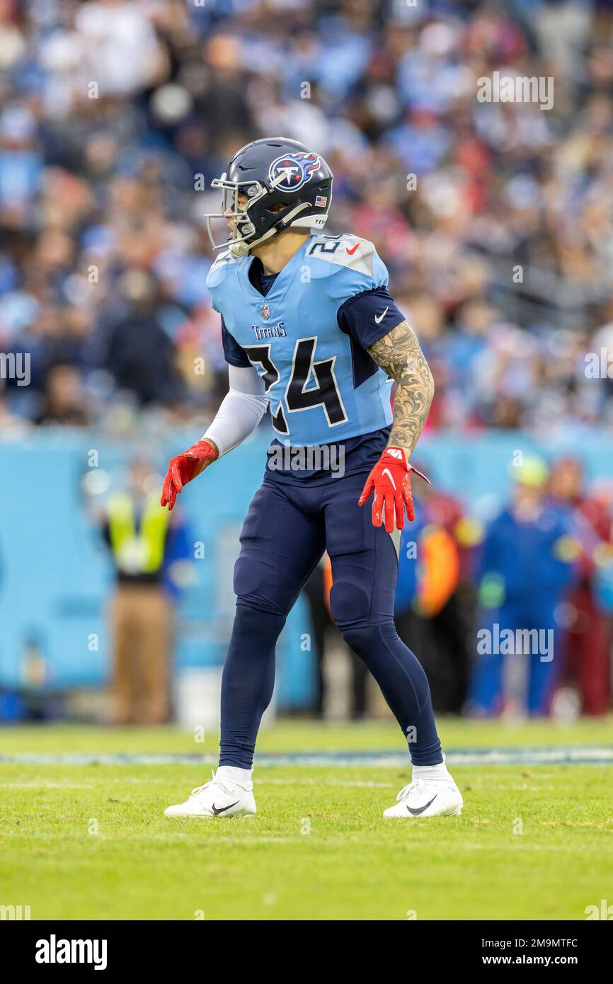 Tennessee Titans cornerback Elijah Molden (24) against the Cincinnati ...