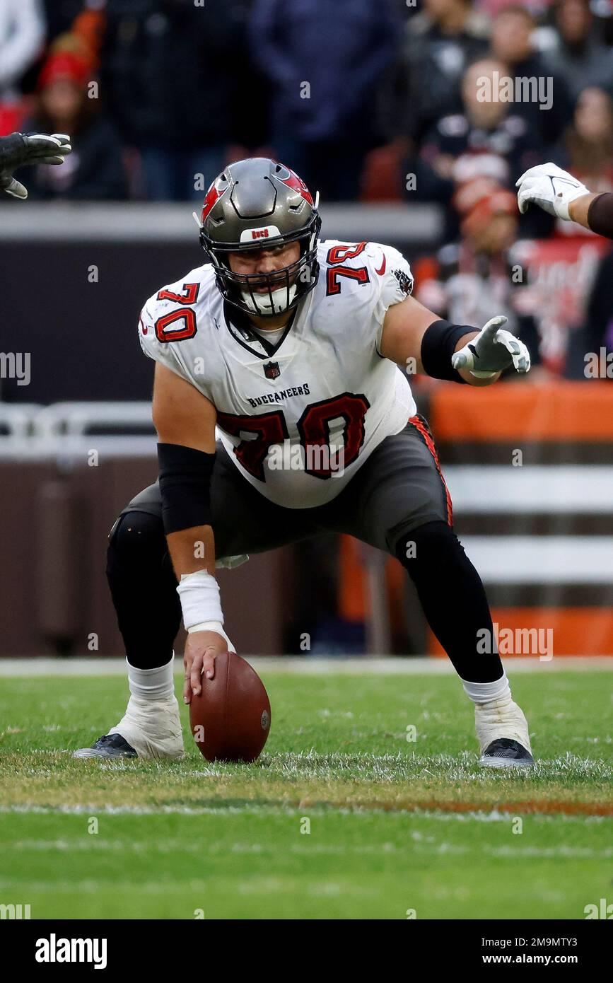 Tampa Bay Buccaneers offensive tackle Robert Hainsey (70) lines up for ...
