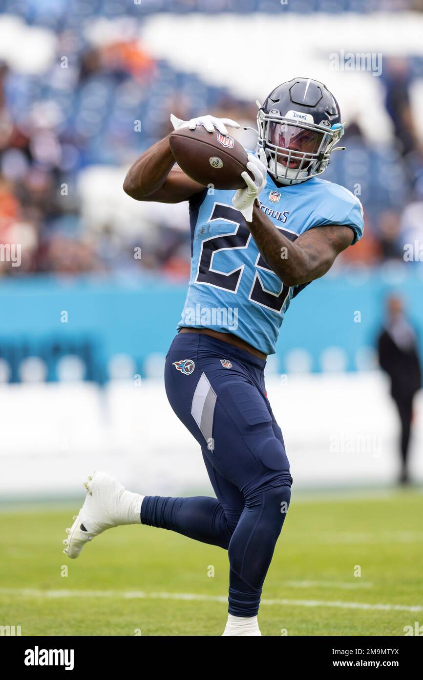 Tennessee Titans running back Hassan Haskins (25) warms up before ...
