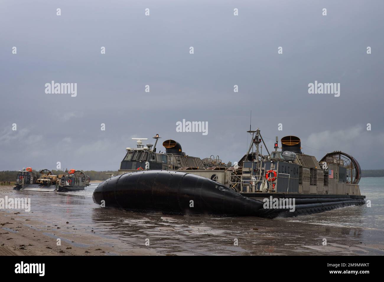 Lcac 61 hi-res stock photography and images - Alamy