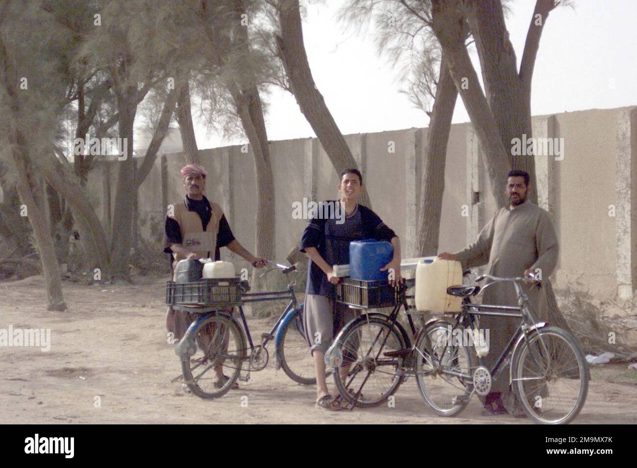 Using bicycles hi-res stock photography and images - Alamy