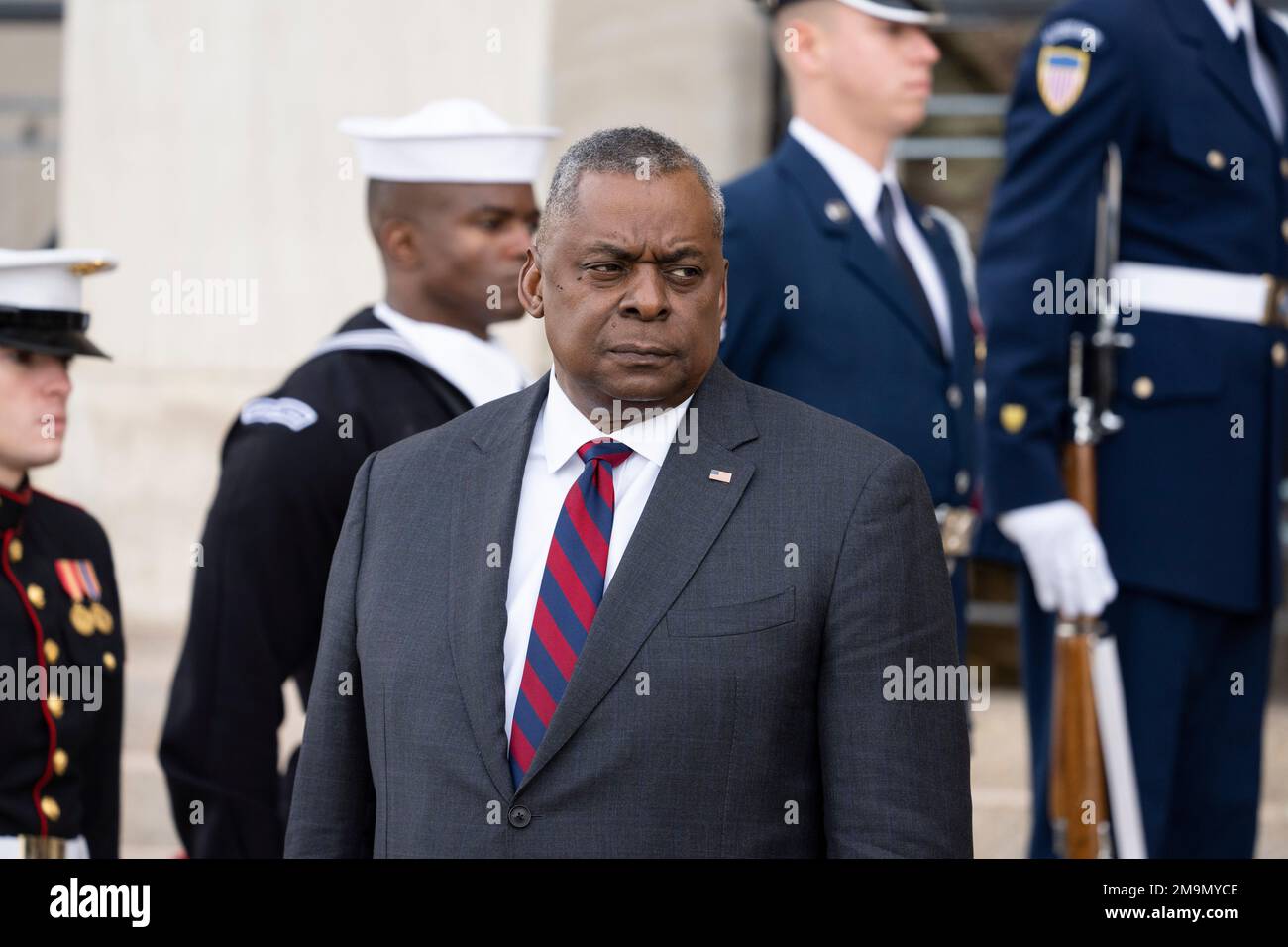 Secretary of Defense Lloyd Austin waits to greet Colombian Defense ...