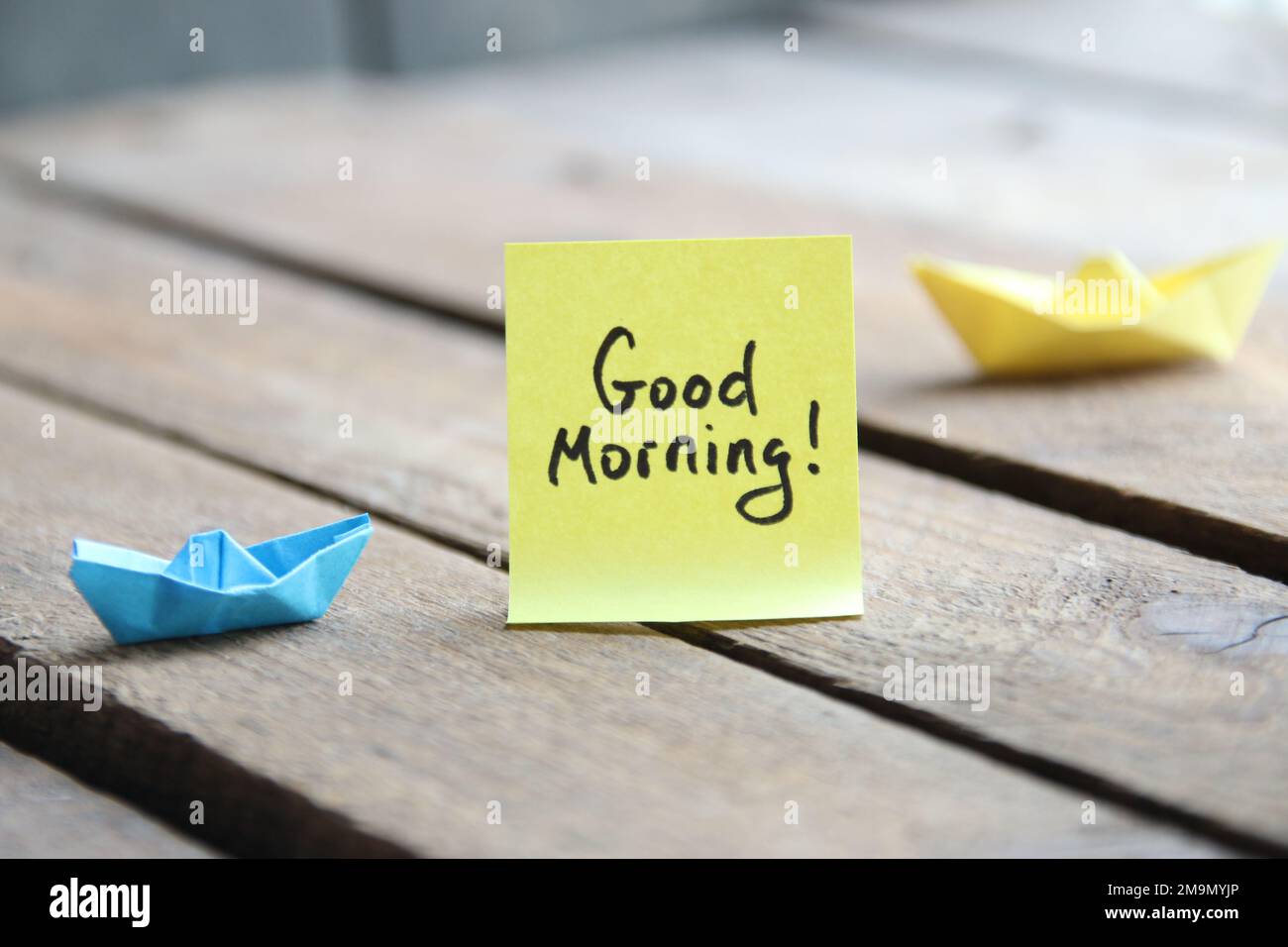 Good morning concept, hand drawn lettering phrase Stock Photo - Alamy