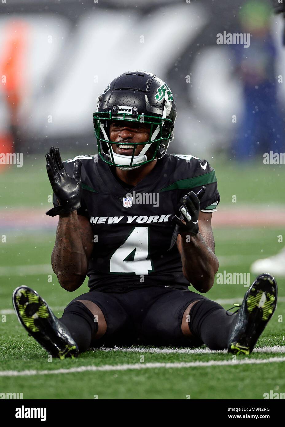 New York Jets cornerback D.J. Reed (4) reacts against the Chicago Bears ...