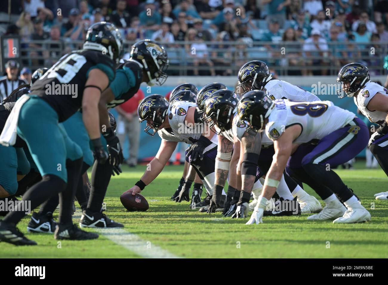 Baltimore Ravens quarterback Lamar Jackson (8) directs a play near the ...