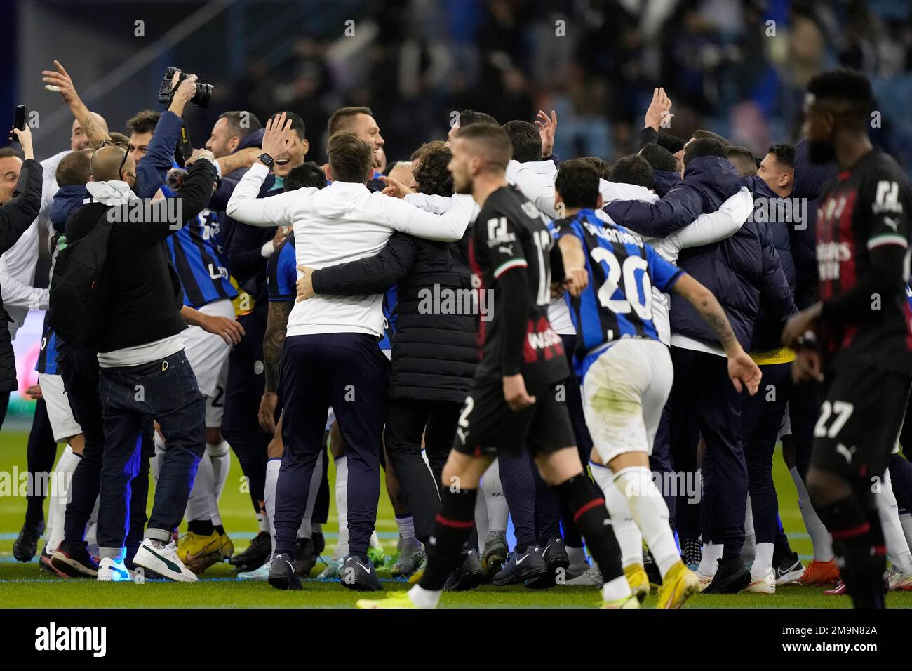 Inter Milan's players celebrate after winning the Italian Super Cup ...