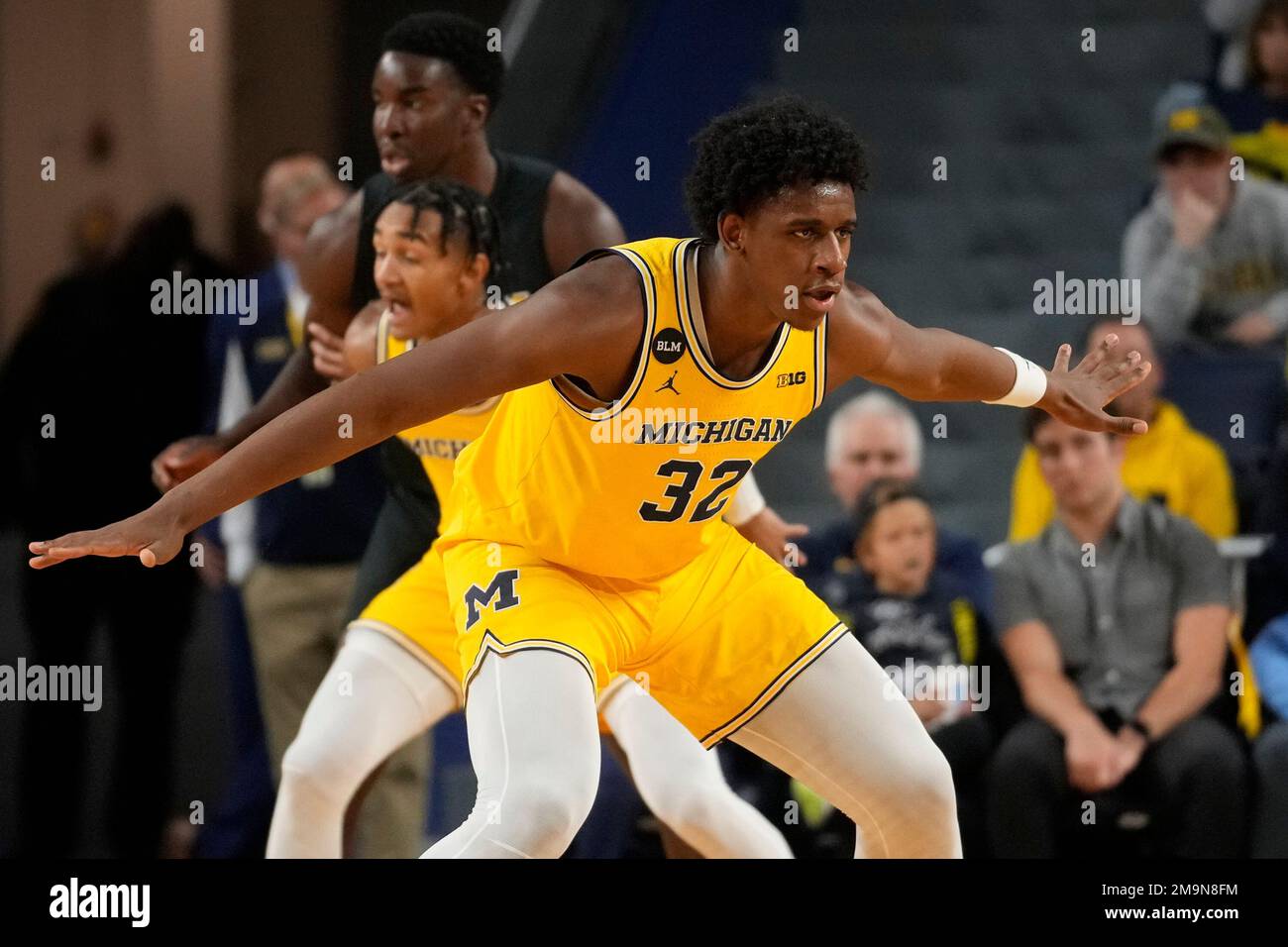 Michigan forward Tarris Reed Jr. (32) plays against Purdue Fort Waynein the second half of an ...