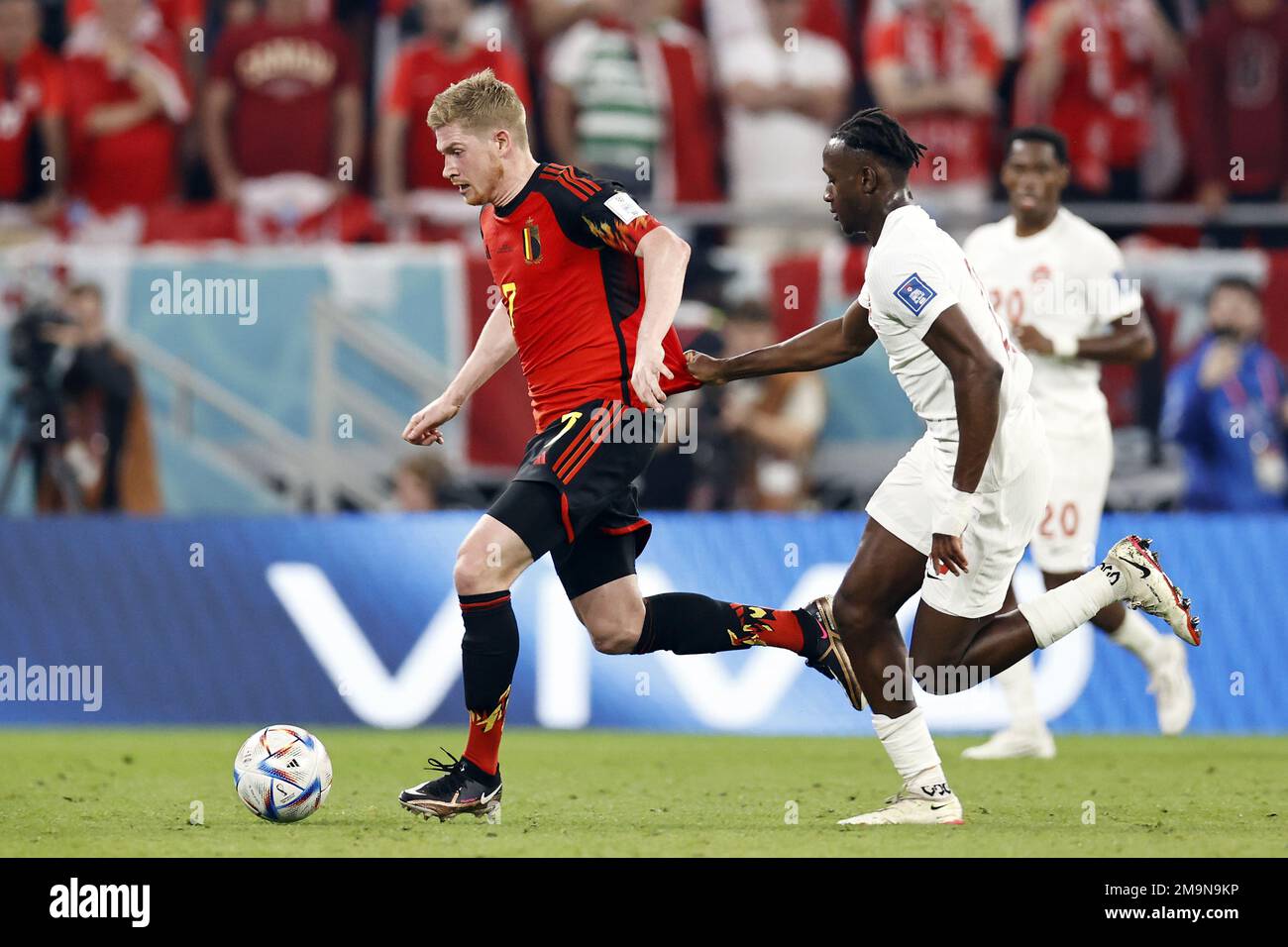 AL-RAYYAN - (LR) Kevin De Bruyne of Belgium, Ismael Kone of Canada ...