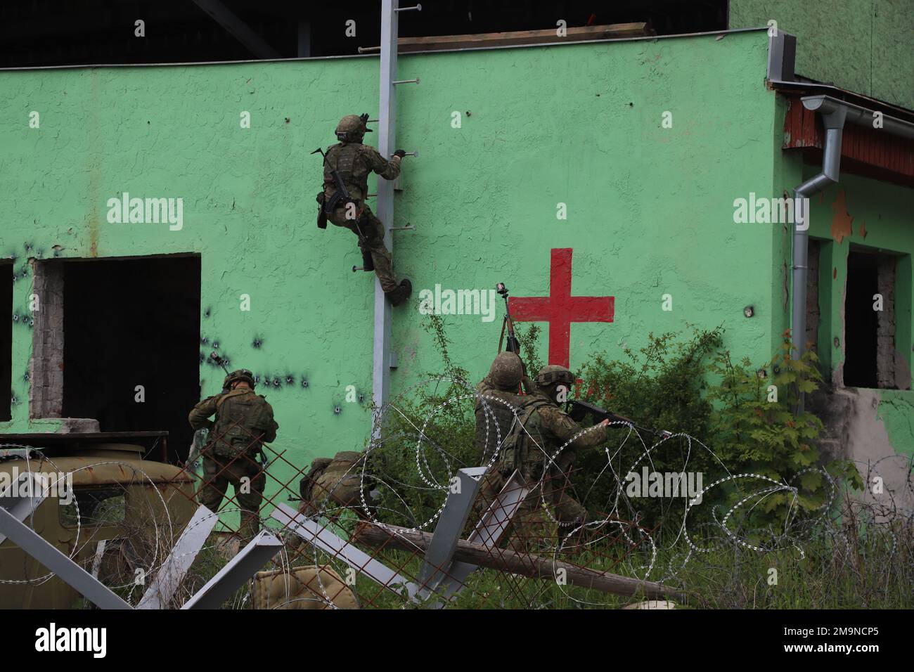 LEST, Slovakia - Slovak soldiers from 12th Mechanized Battalion, Slovak ...