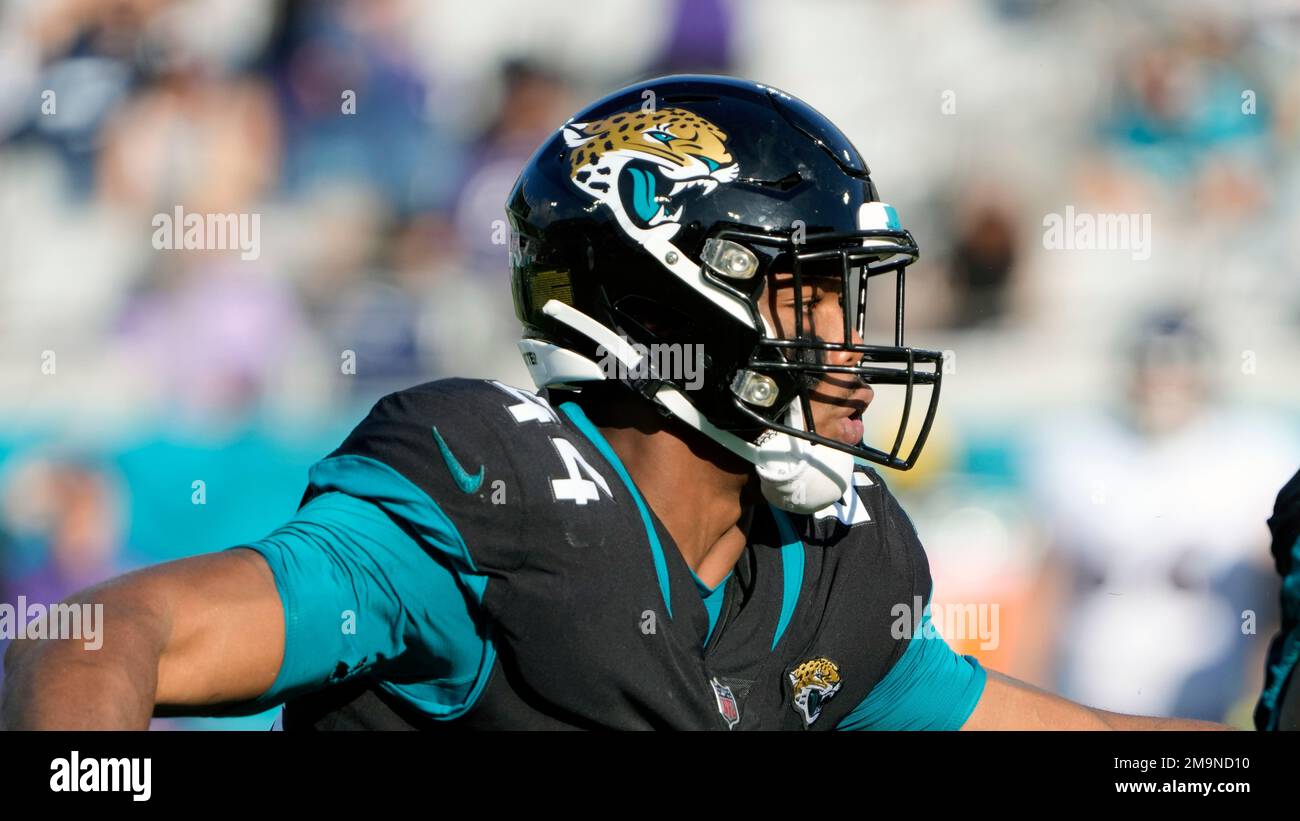 Jacksonville Jaguars linebacker Travon Walker covers a play during the ...