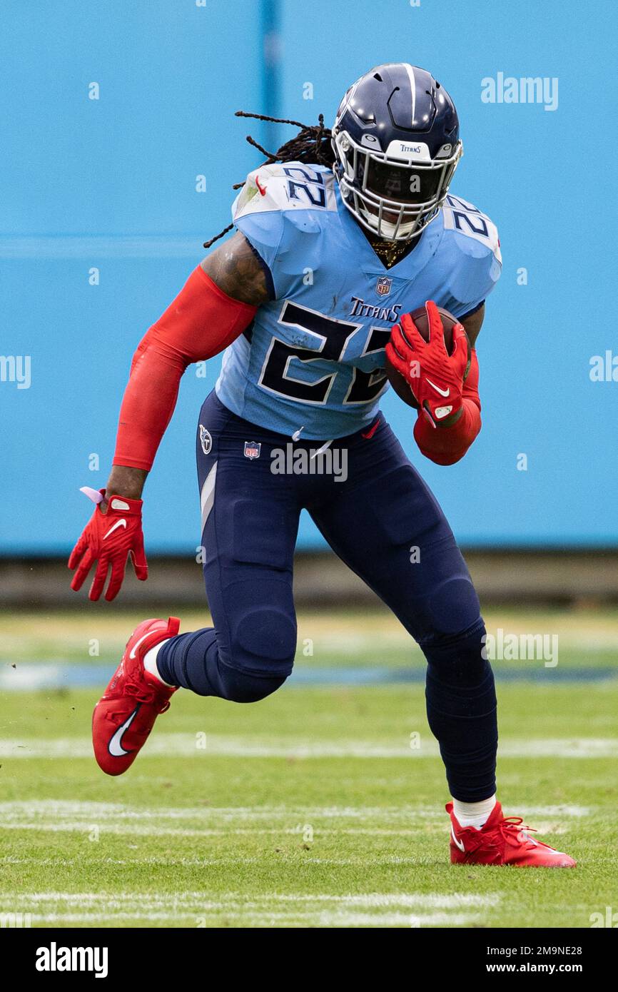 Tennessee running back Derrick Henry (22) runs for yardage during their ...