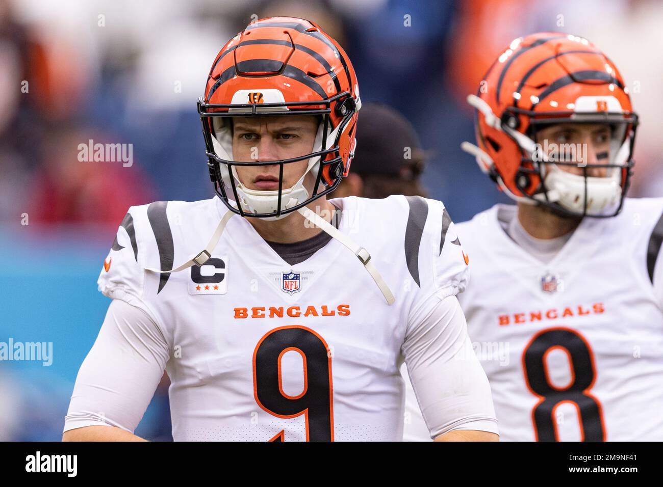 Cincinnati quarterback Joe Burrow (9) and quarterback Brandon Allen (8 ...