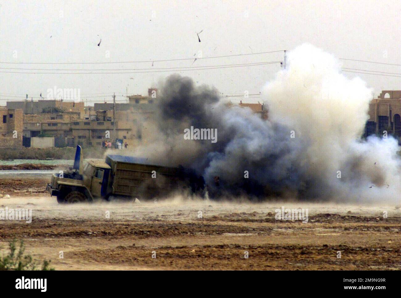 US Marine Corps (USMC) engineers from Regimental Combat Team 1 (RCT 1 ...
