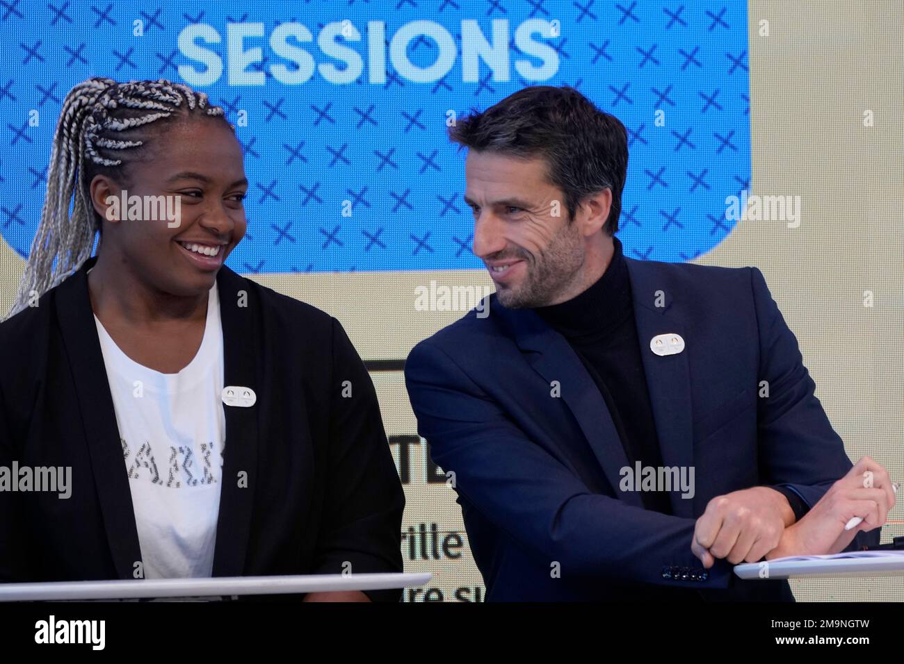Head of Paris 2024 Olympics Tony Estanguet talks to former judo Olympic ...