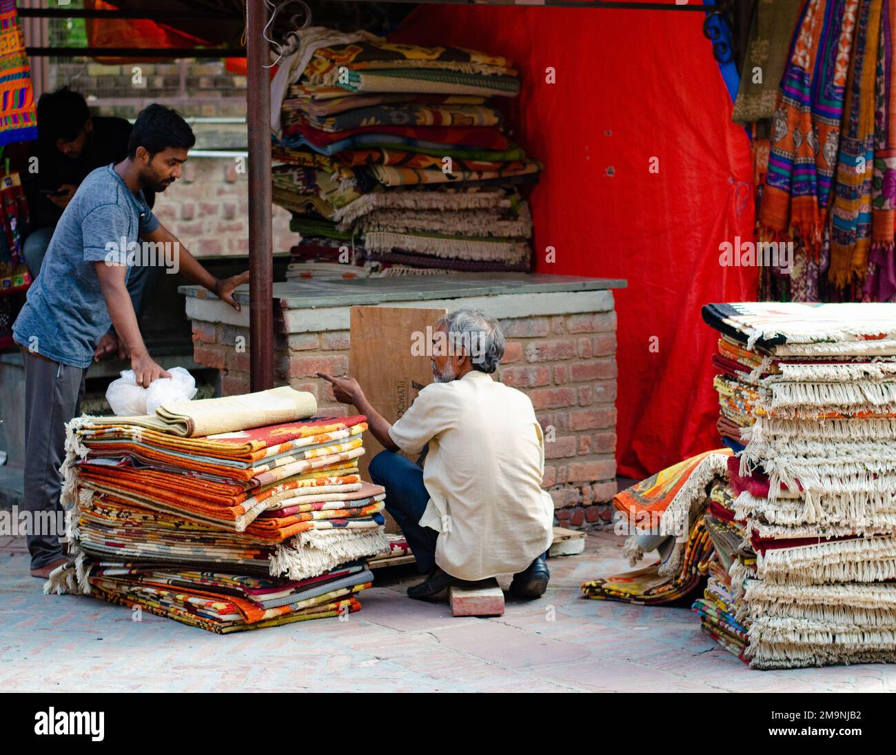 Outdoor market selling carpet hi-res stock photography and images - Alamy