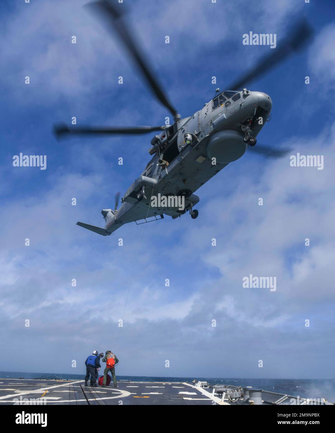 220520-N-DO281-1321 ATLANTIC OCEAN (May 20, 2022) A Royal Navy Merlin ...