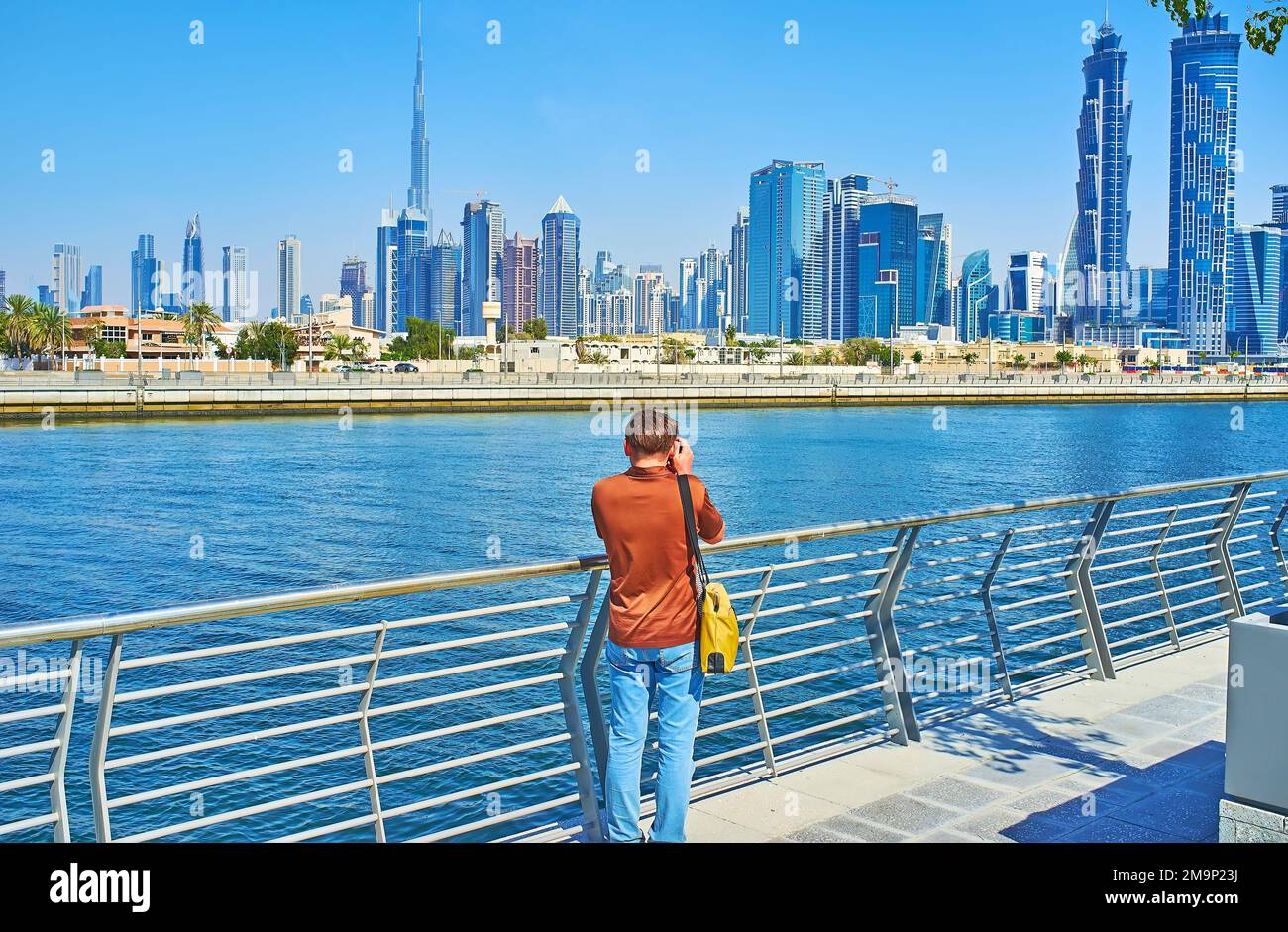 DUBAI, UAE - MARCH 6, 2020: The tourist makes pictures of Dubai ...