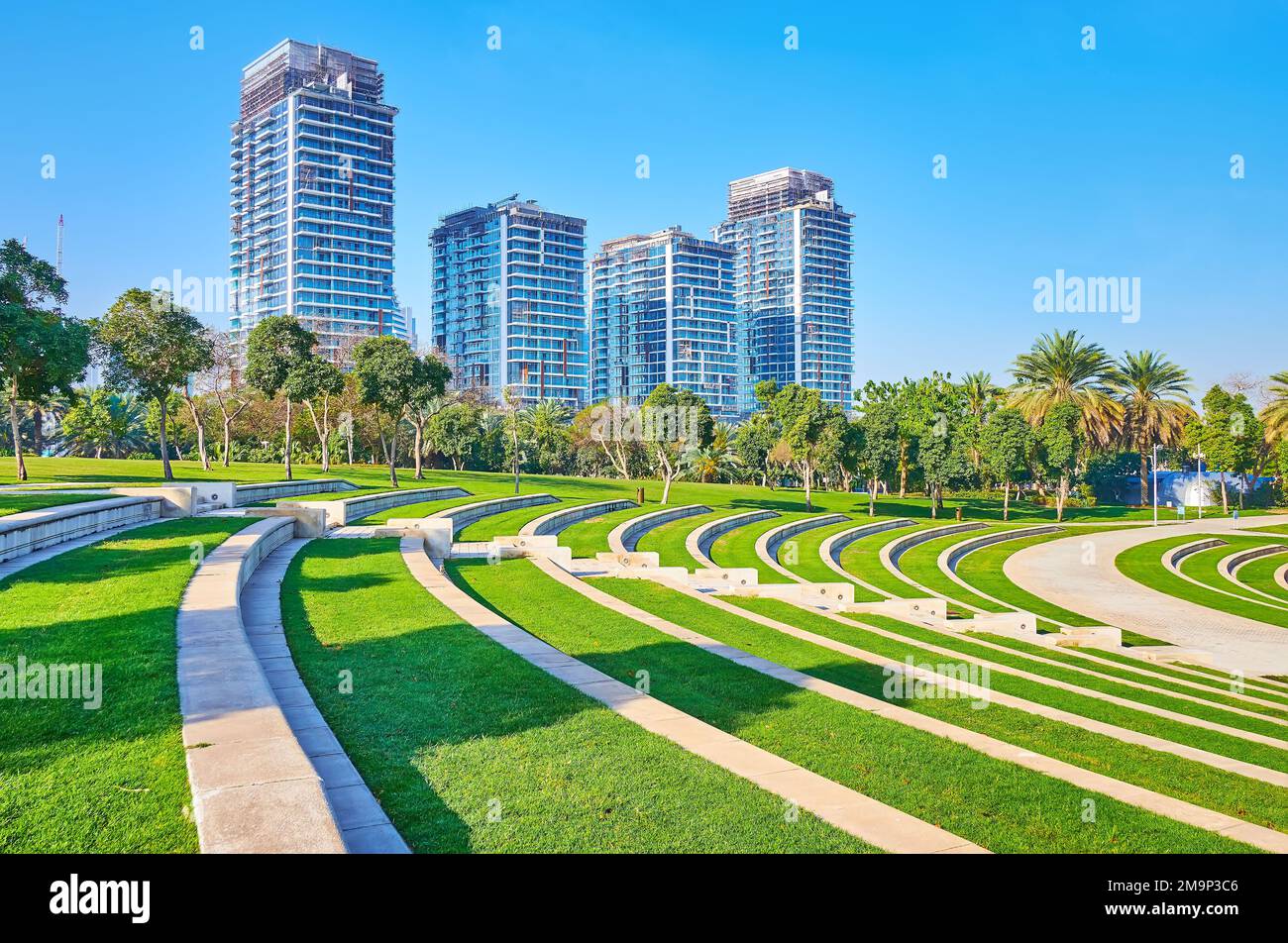 Walk around the park theatre in Zabeel Park with a view on modern glass ...