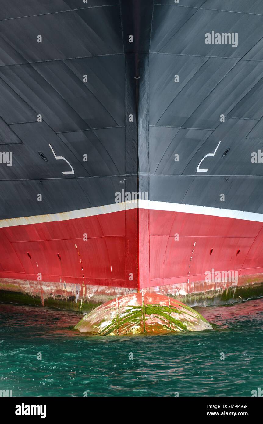 Vista class cruise ships hi-res stock photography and images - Alamy