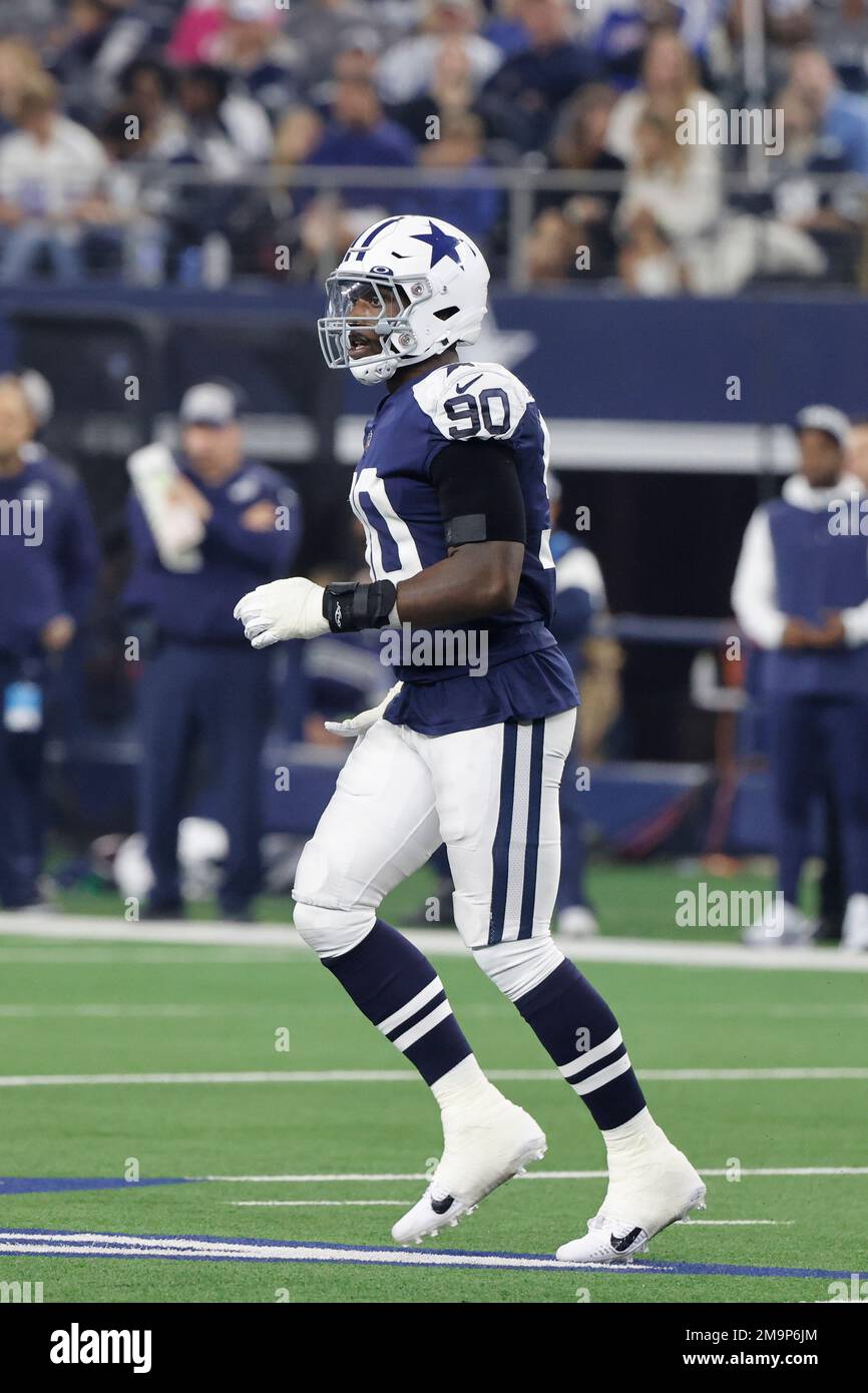 Dallas Cowboys defensive end DeMarcus Lawrence (90) chases a play ...