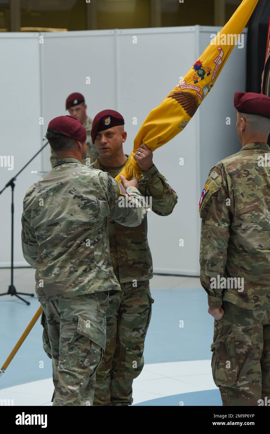 U.S. Army Lt. Col. David Cochrane, center, incoming commander of 5th ...