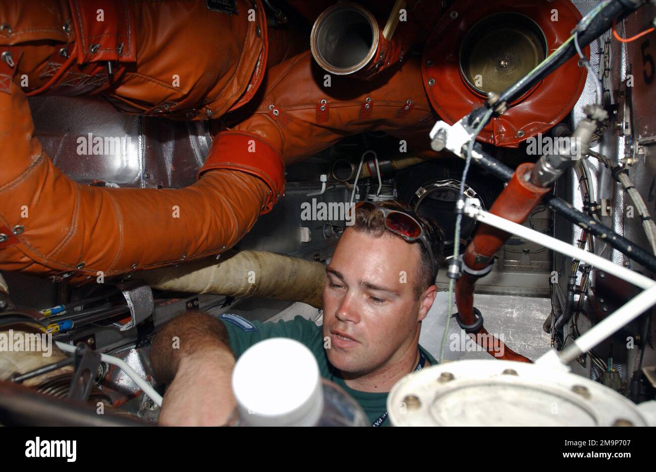 Royal Australian Air Force (RAAF) Corporal (CPL) Paul Edwin, 10th ...