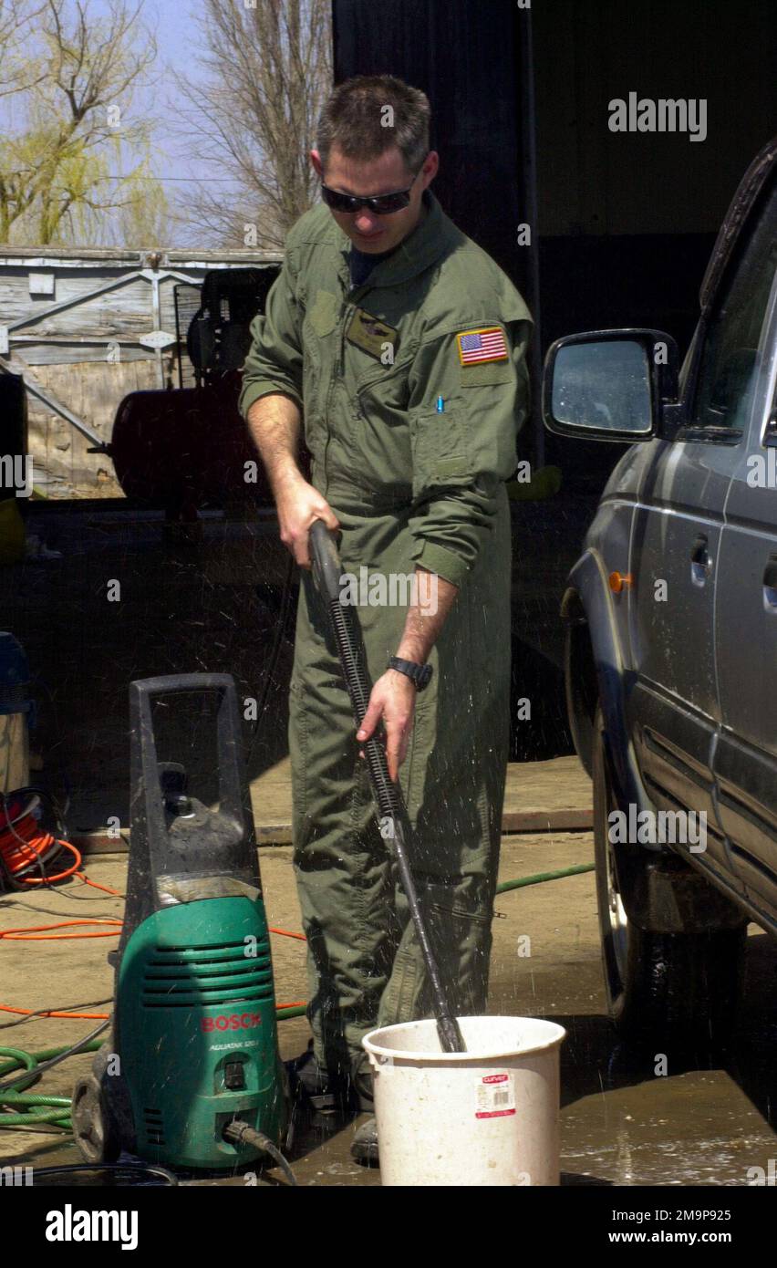 Mihail kogalniceanu air base hi-res stock photography and images - Alamy