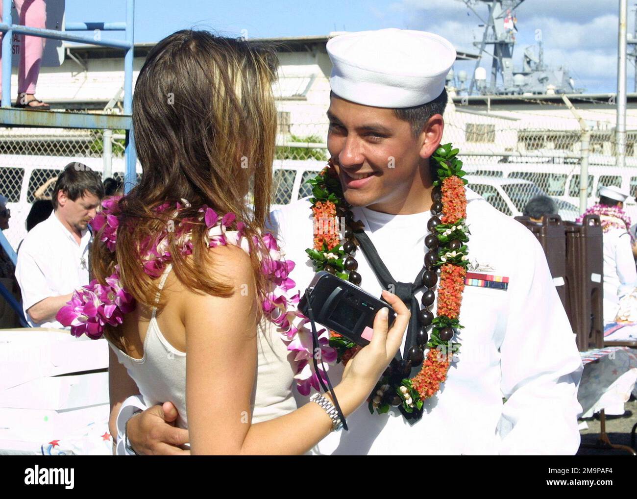 Uss paul hamilton hi-res stock photography and images - Alamy