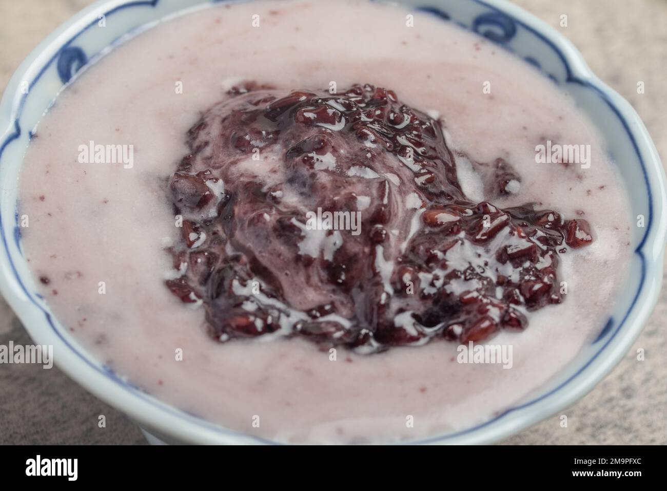Black sticky rice hi-res stock photography and images - Alamy