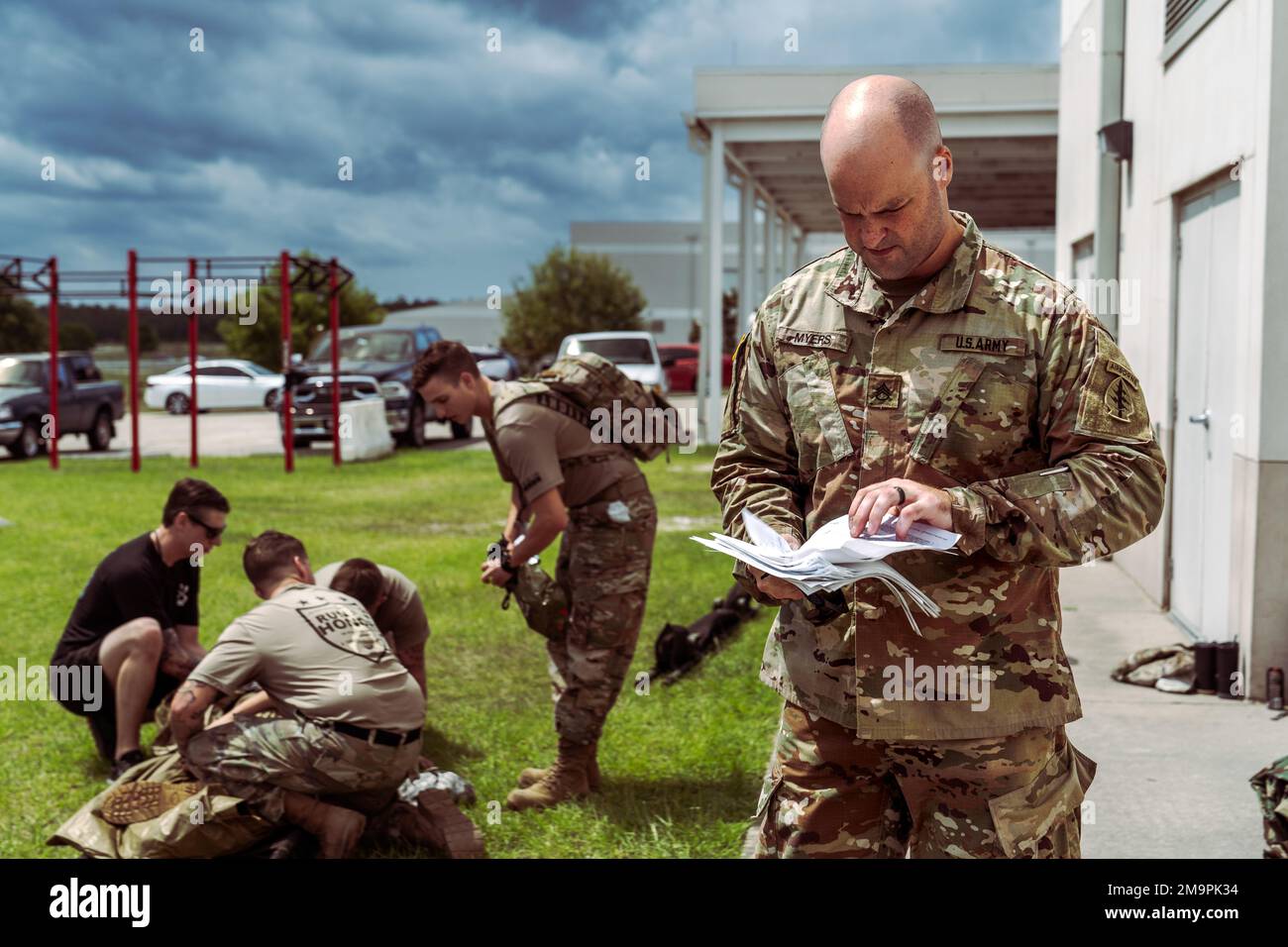 Soldiers of 7th Special Forces Group (Airborne) participate in Combat Life Saver (CLS) training ...