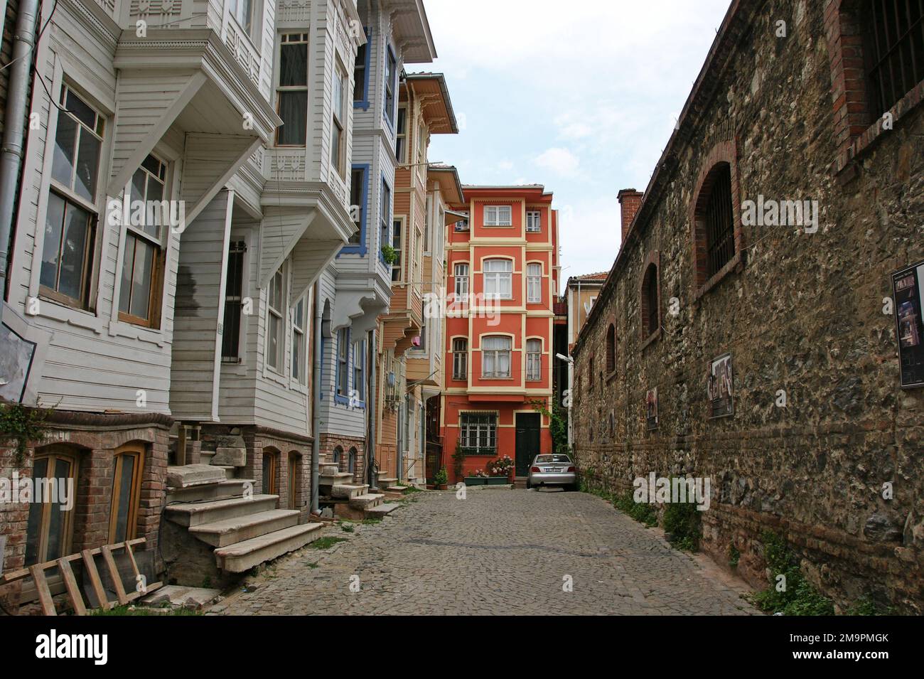 old istanbul streets Stock Photo - Alamy