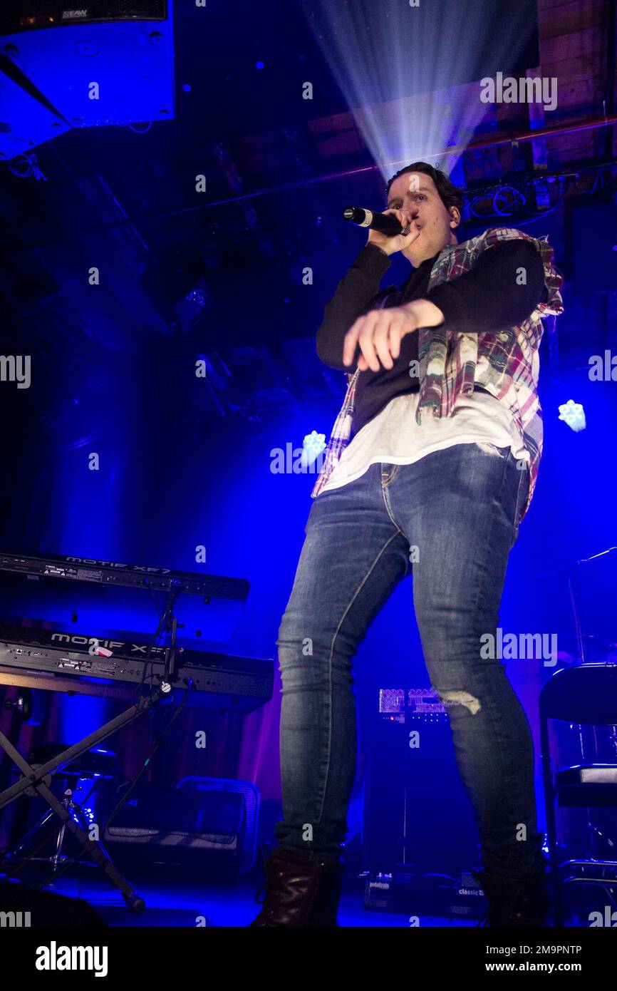 OnCue in concert at The Bell House in Brooklyn Stock Photo - Alamy