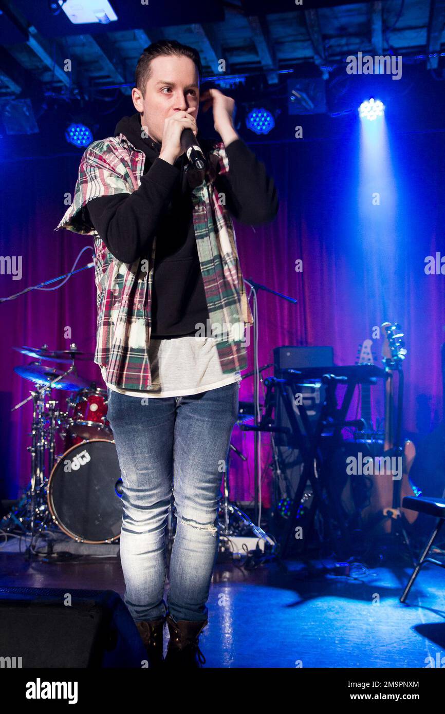 Oncue hi-res stock photography and images - Alamy