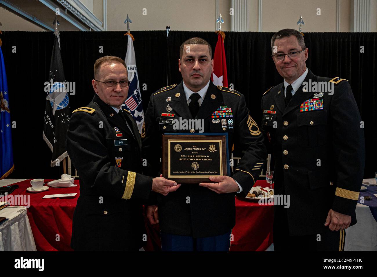 U s military entrance processing command hi-res stock photography and ...