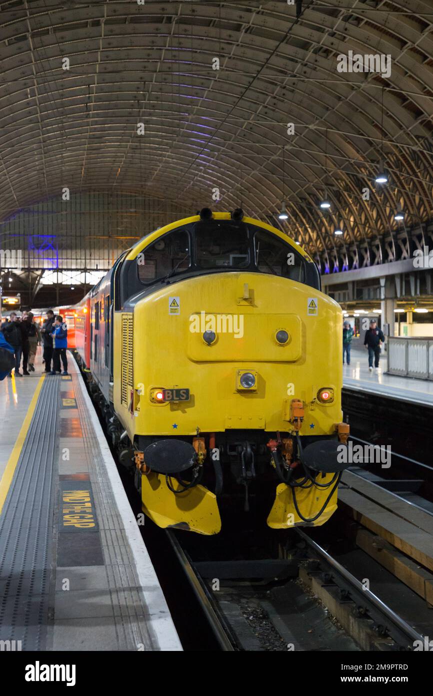 Class 37 37418 at Paddington Station London Branch Line Society Stock ...